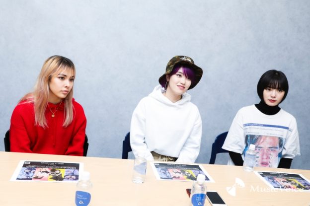 FAKY（撮影＝冨田味我）