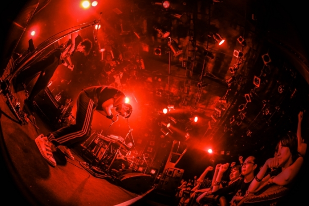 【音楽】LEO IMAI×人間椅子、両者鮮烈の圧倒的世界観が示された渋谷｜MusicVoice（vois ヴォイス）