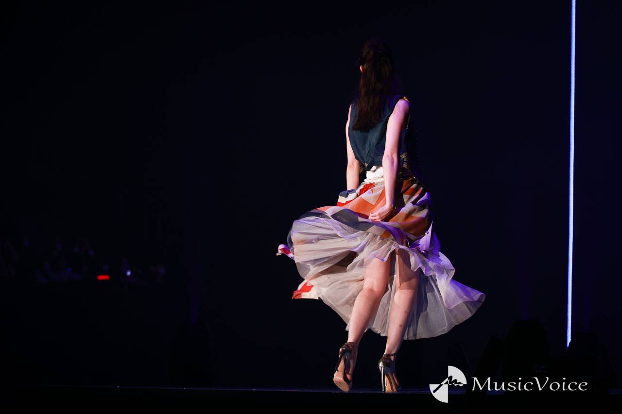 中条あやみ（撮影・村上順一）